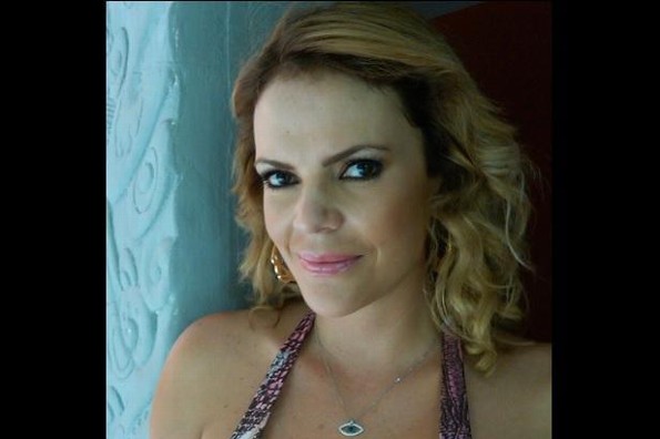 Aline Hernández presenta su nuevo álbum y aparece en Play Boy | Fusión ...