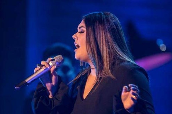 Yuridia estrena 'Amigos No Por Favor', primer sencillo de su Primera ...